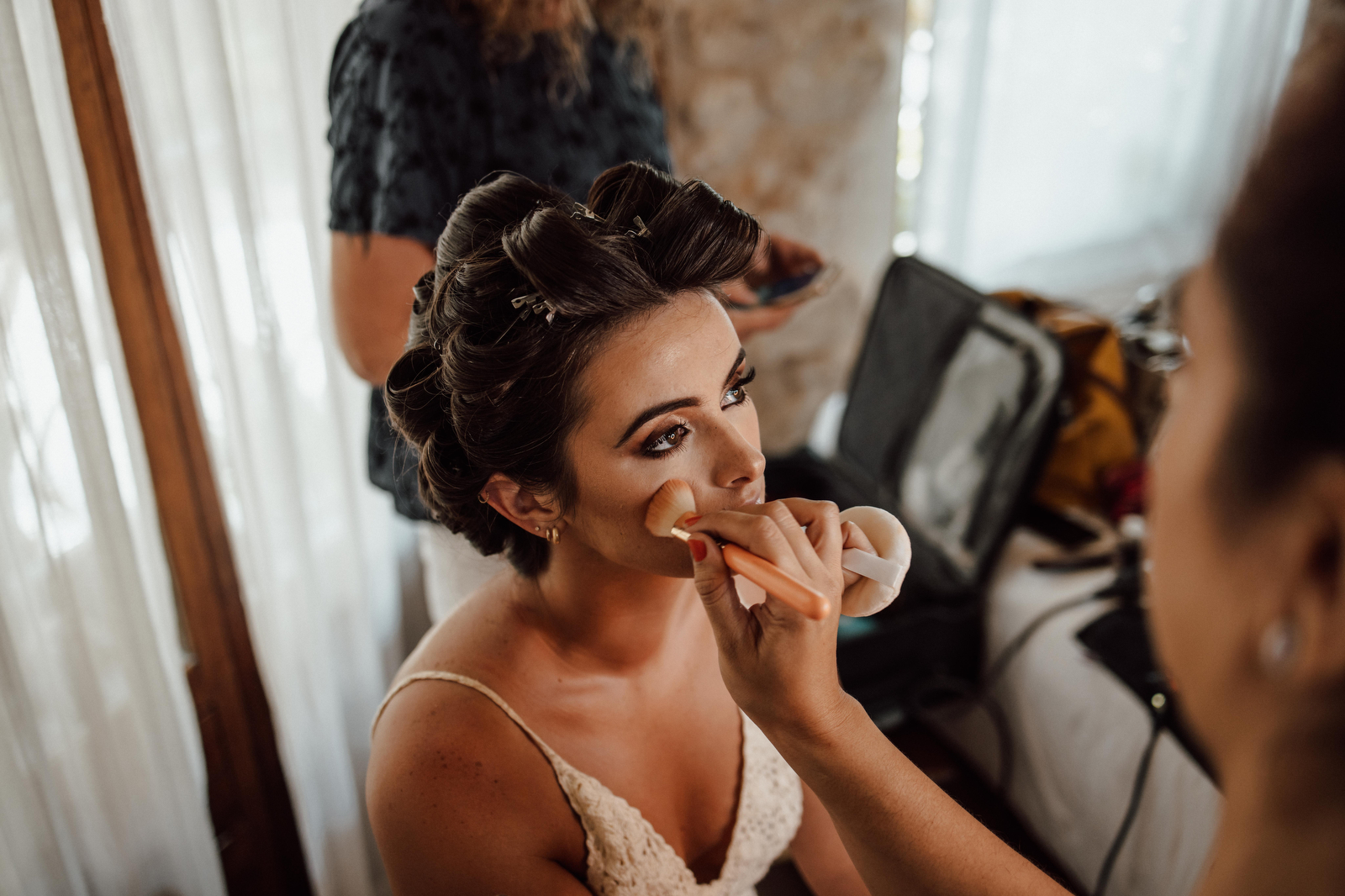 Choosing a Hair & Makeup Vendor in the Riviera Maya? | Doranna Hairstylist